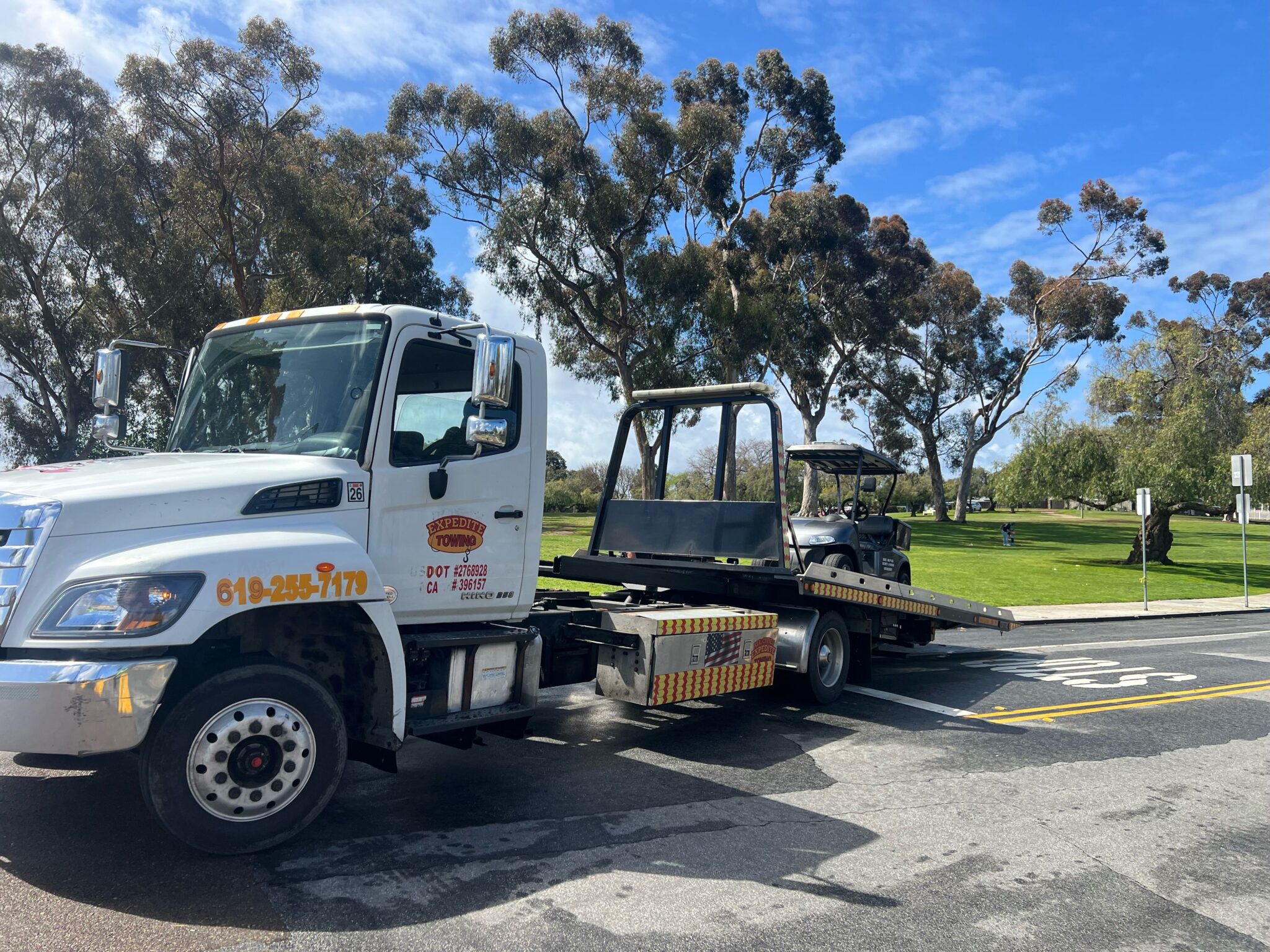 🟢 Tow Truck Service by Expedite Towing | Contact Us